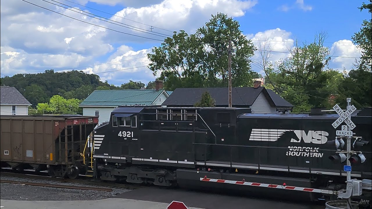Cardinal Coal Cars Powered By An SD70ACE And A Fresh AC44C6M - YouTube