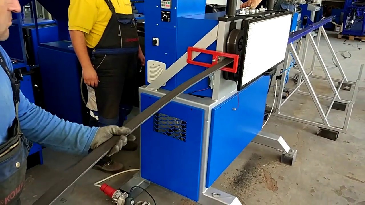 Straightening machine of steel flat bars - YouTube