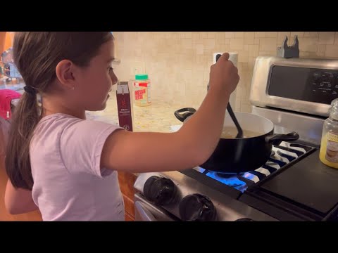 Cooking Pasta with Callie - YouTube