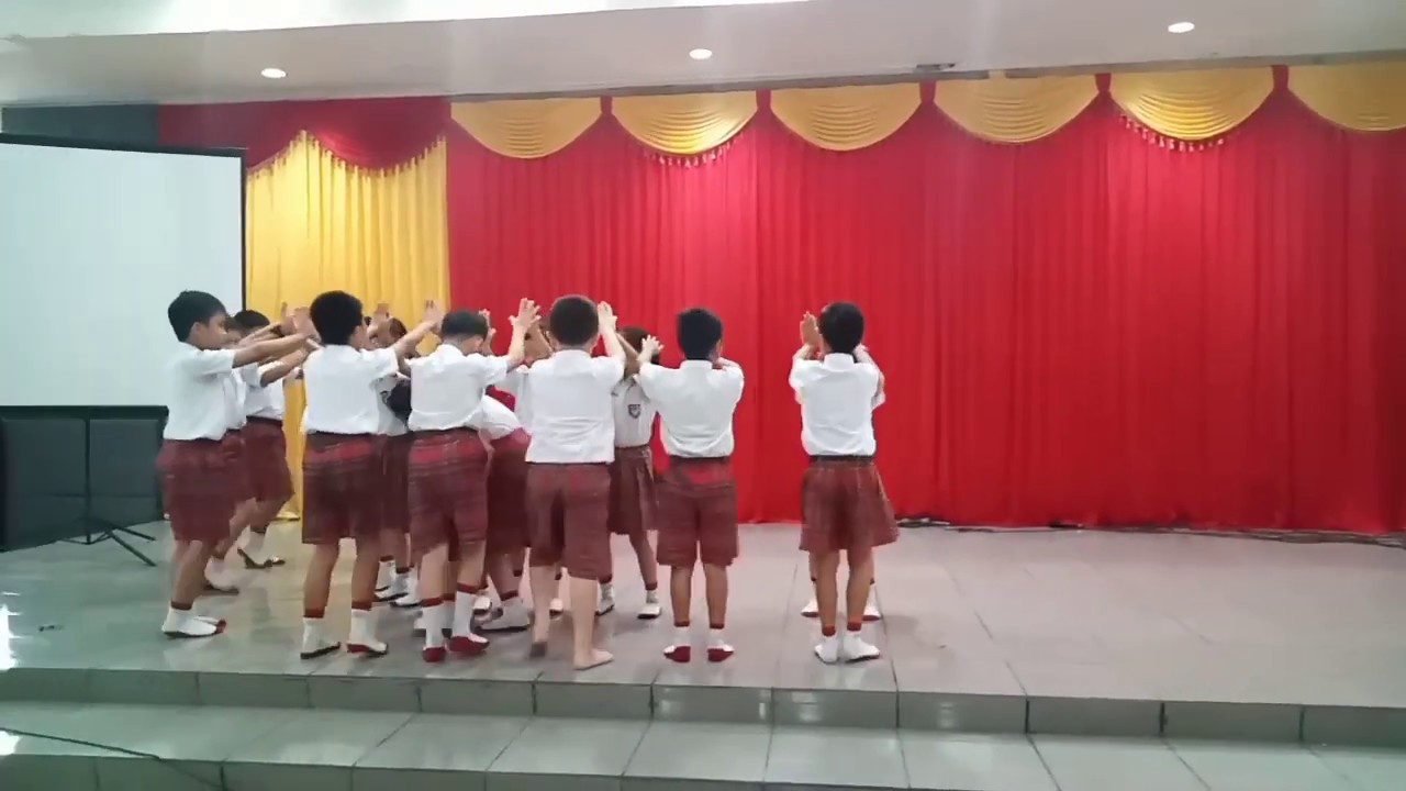 Katrili Traditional Dance from North Sulawesi Province | Students ...