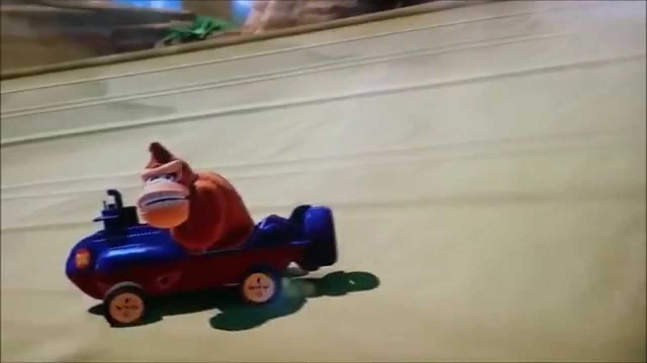Donkey Kong Death stare in Mario Kart 8 - Requiem for a Wario - YouTube