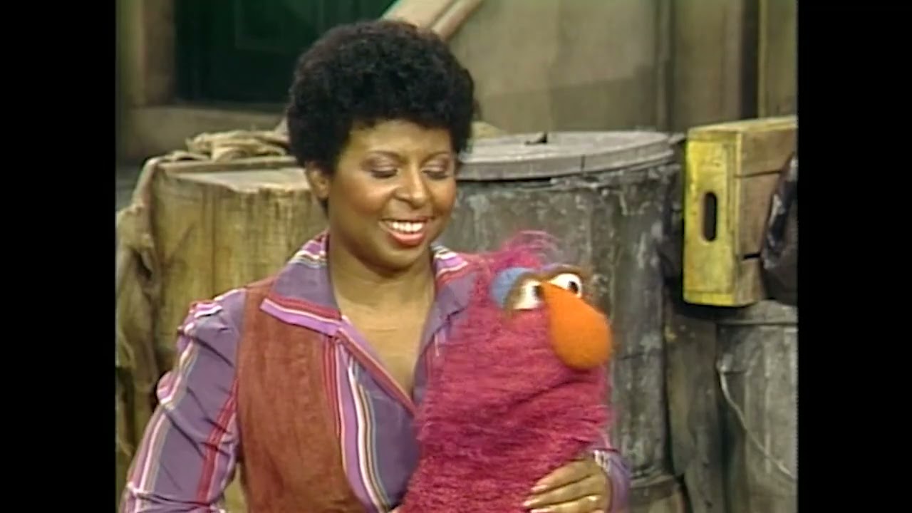 Sesame Street - 1842 street scenes - YouTube