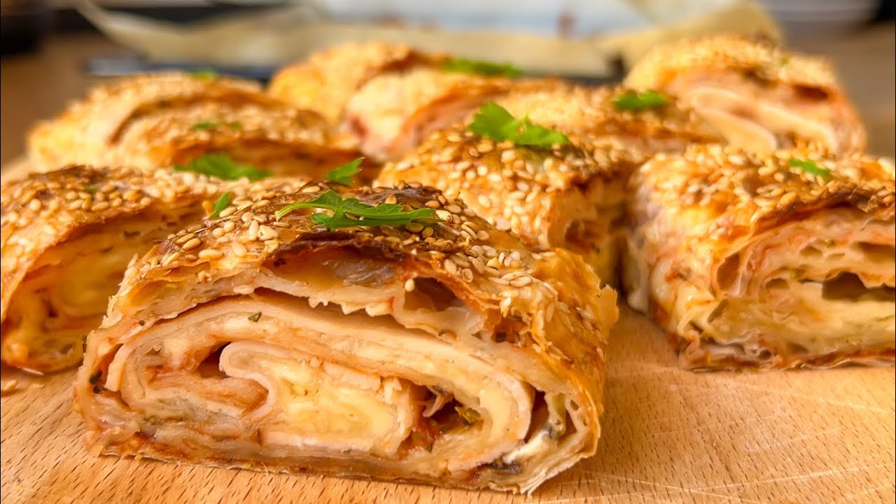 PIZZA ROLAT OD GOTOVIH KORA🍕 BRZO, LAKO I PREUKUSNO 10 MINUTA - PIZZA ...