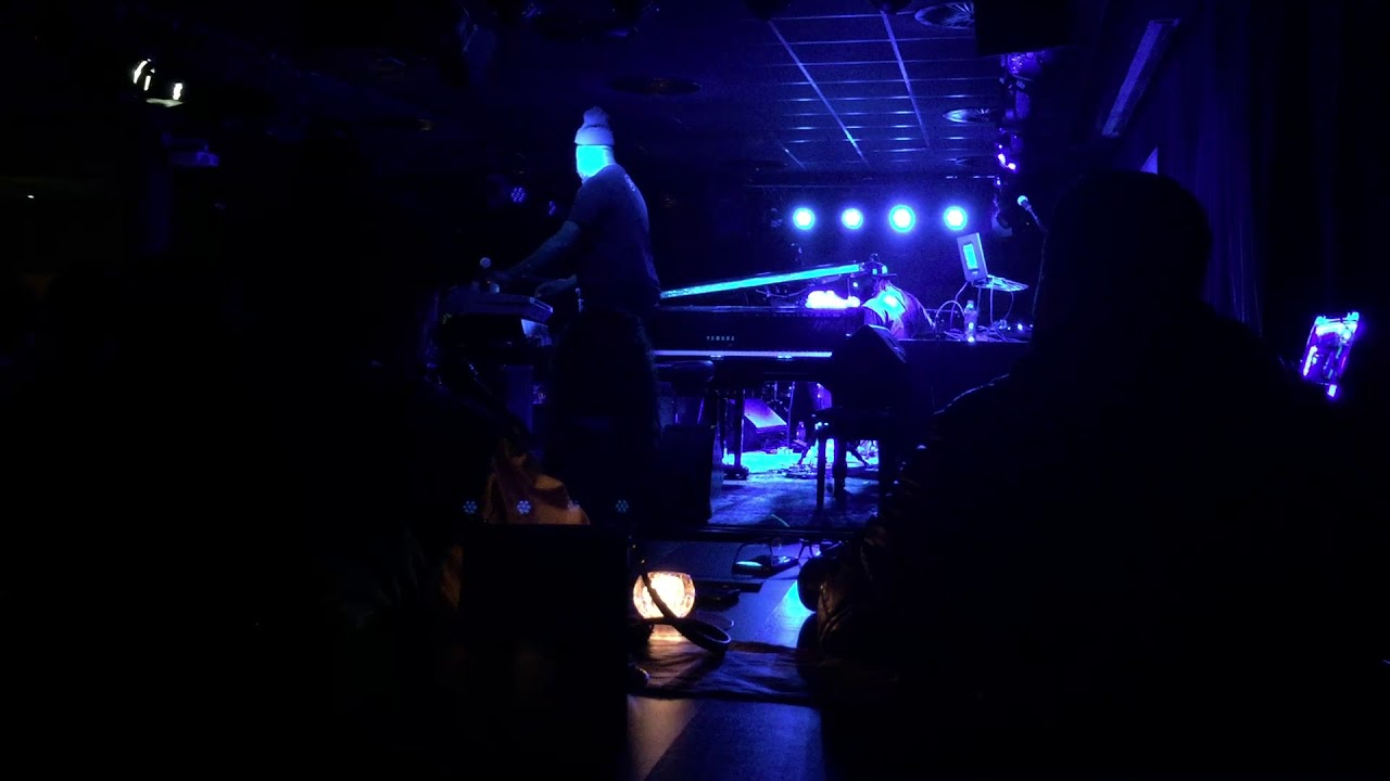 Robert Glasper, Burniss Travis, Justin Tyson, Jahi Sundance - 3 - YouTube