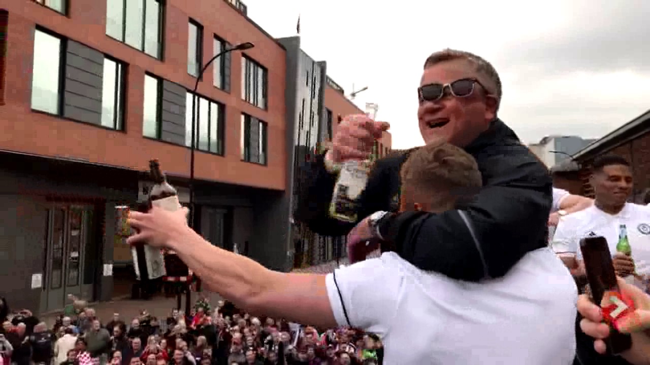 Simon Moore Moore Moore - YouTube