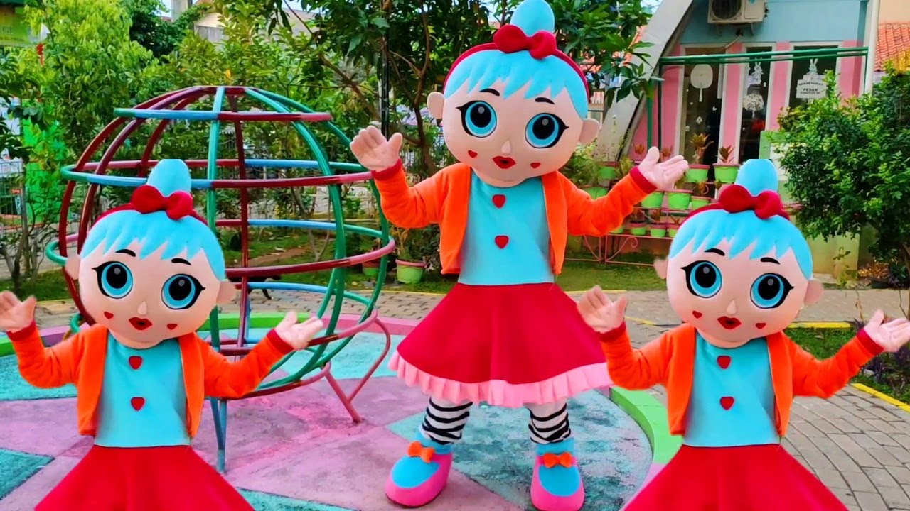 Badut LoL Surprise 3 Badut Lucu Kompak Joget TikTok Dance Mascot - YouTube