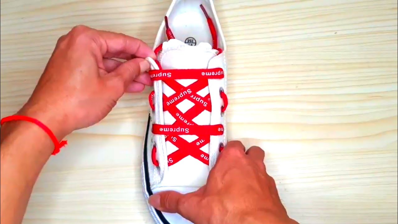Shoe Lace kaise Lagaye | Shoe Lace Tie Up Trick 4 Holes - YouTube