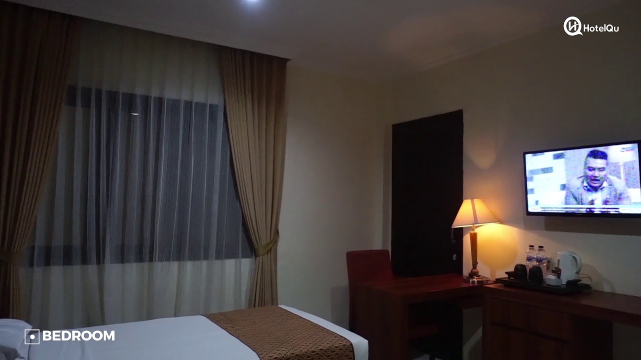 MALANG HOTEL REVIEW : UB Guest House - YouTube