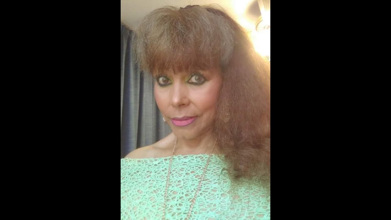 Irene Rivas'' Un Día A La Vez - YouTube