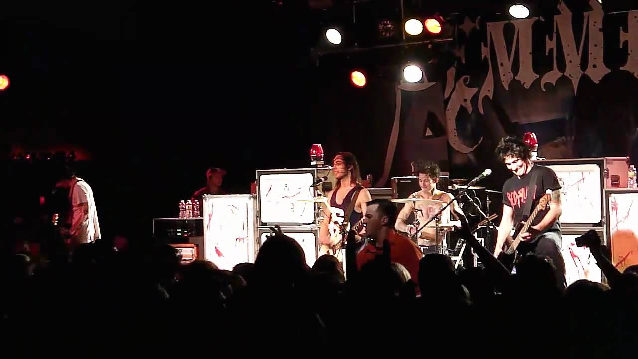 Pierce The Veil - Caraphernelia (LIVE HD) - YouTube