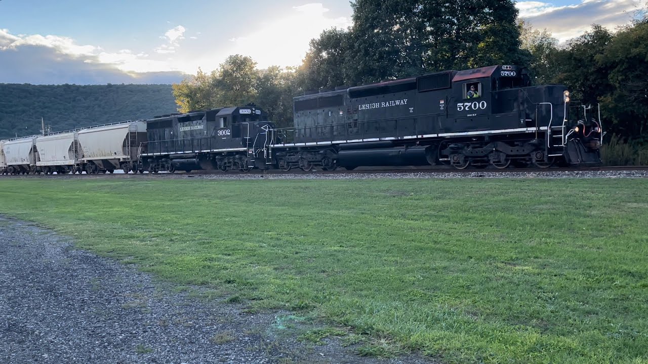 RJ Corman Lehigh Line 9/26/2022 - YouTube