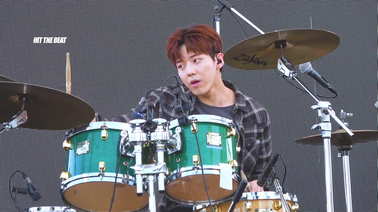 180428 데이식스 (DAY6) - 아 왜 (I WAIT) ( DOWOON FOCUS ) - YouTube