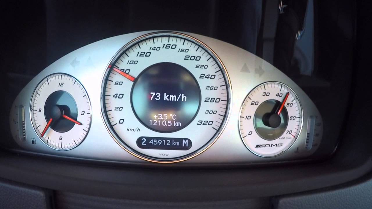 Mercedes-Benz CLK55 AMG Acceleration - YouTube