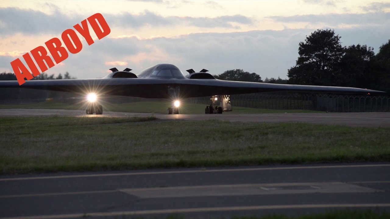 B-2 Stealth Bombers Landing RAF Fairford - YouTube