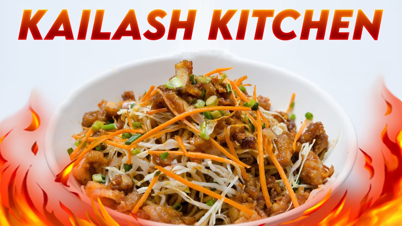 Momos and Dhanthuk at Kailash Kitchen - YouTube