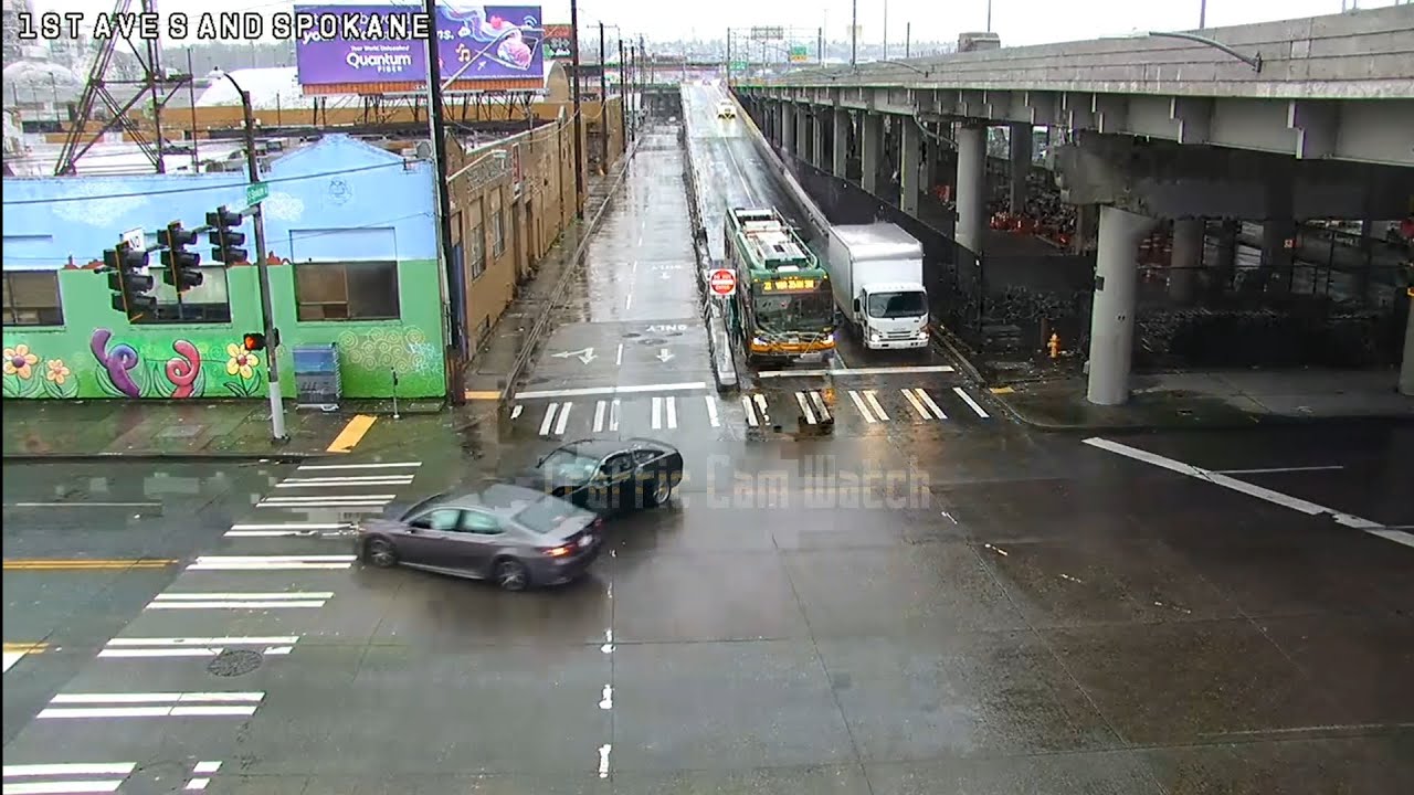 Seattle: Red Light Runner Causes T-Bone Accident & Tries To Blame The ...