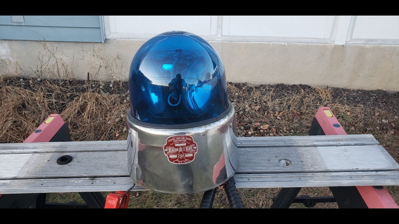 Federal Signal Beacon Ray 173 - YouTube