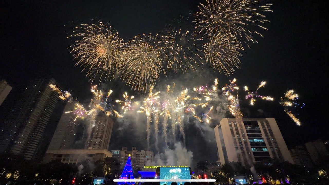 (4K) UST Paskuhan 2022 Pyromusical Display - YouTube