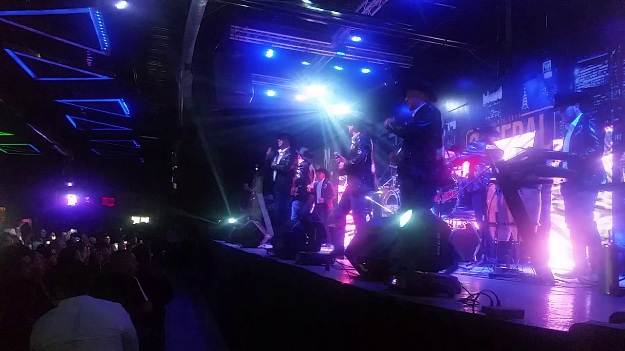 Ponzoña Musical en el Duranguense Power - YouTube