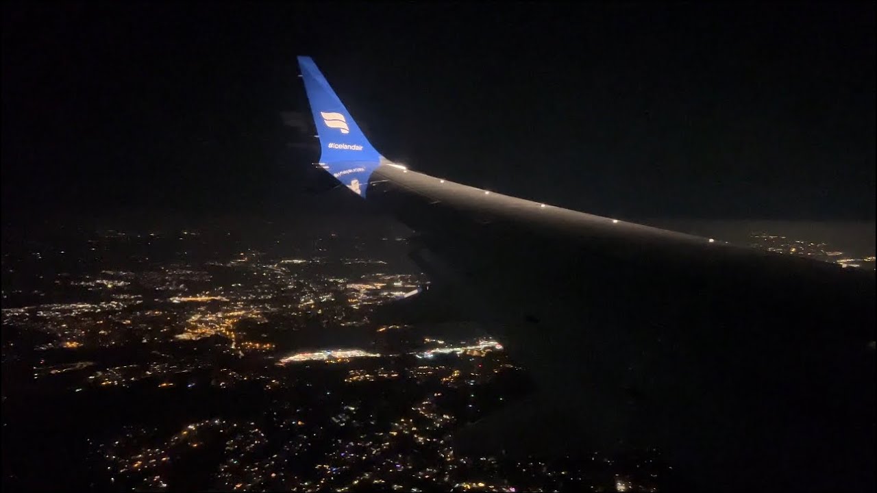 [4K] Icelandair Boeing 737 MAX 8 Night Approach at Raleigh-Durham ...