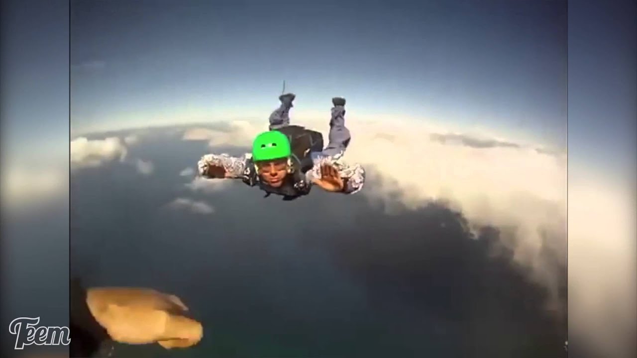 Friday Freakout: Scary Skydiving Accident — AFF Student's Pilot Chute ...