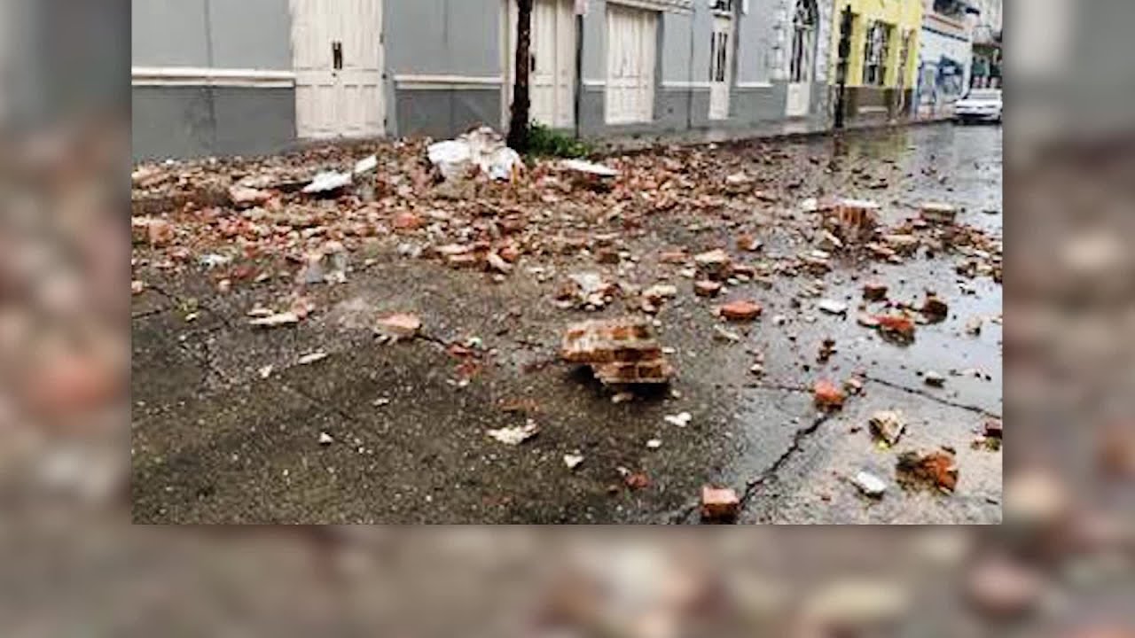 5.5 magnitude earthquake hits Ponce, Puerto Rico - YouTube