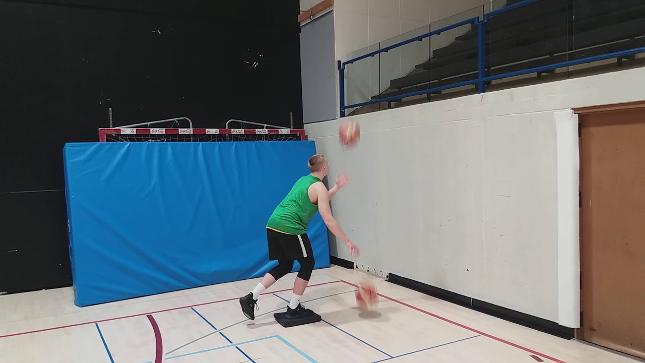 Balance mat 2 ball dribble + throw and catch + crossover - YouTube