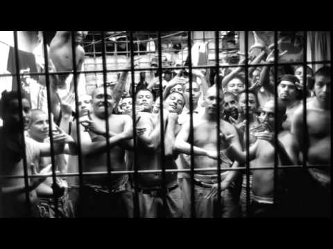 Rocca et Yuri Buenaventura - La Vida Loca (clip officiel)