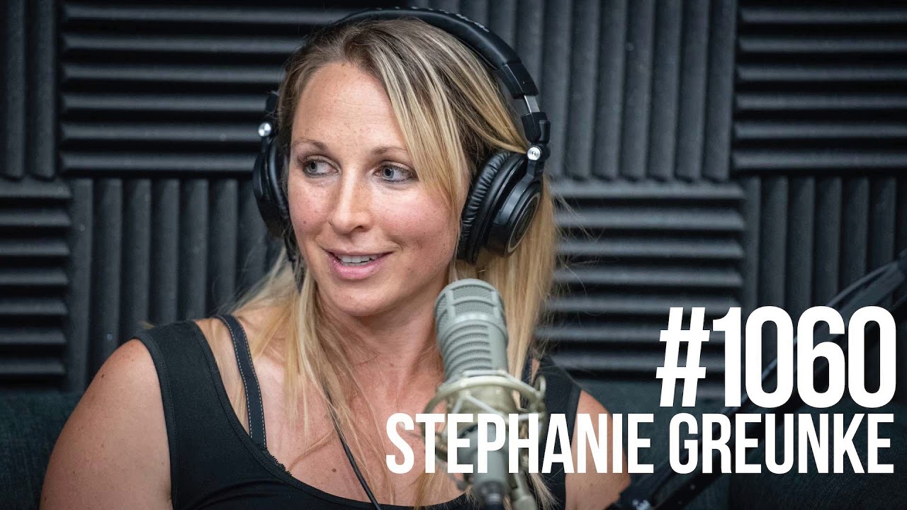1060: Stephanie Greunke of the Whole Mamas Podcast - YouTube