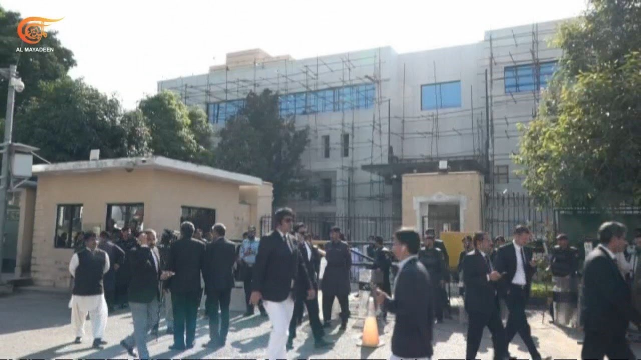 احتجاجات حاشدة في باكستان ضد قرار منع عمران خان من الترشح Youtube