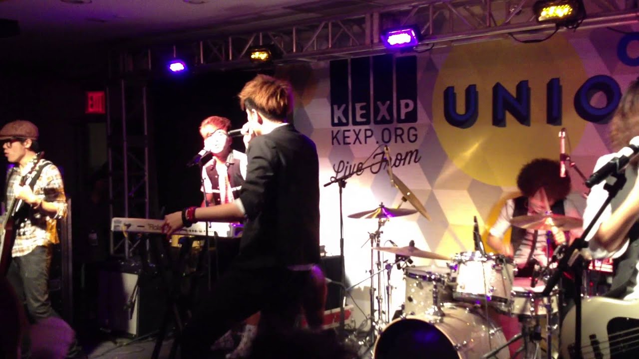 CMJ 2012 Taiwanese Band - 831 八三夭 - 來去夏威夷 - YouTube