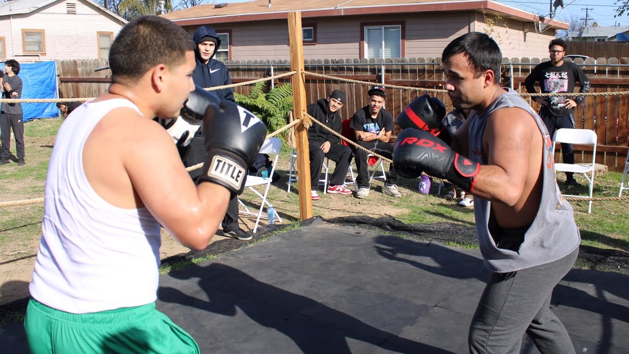 Bakersfield Boxing 19: Chuy vs P-Town - YouTube