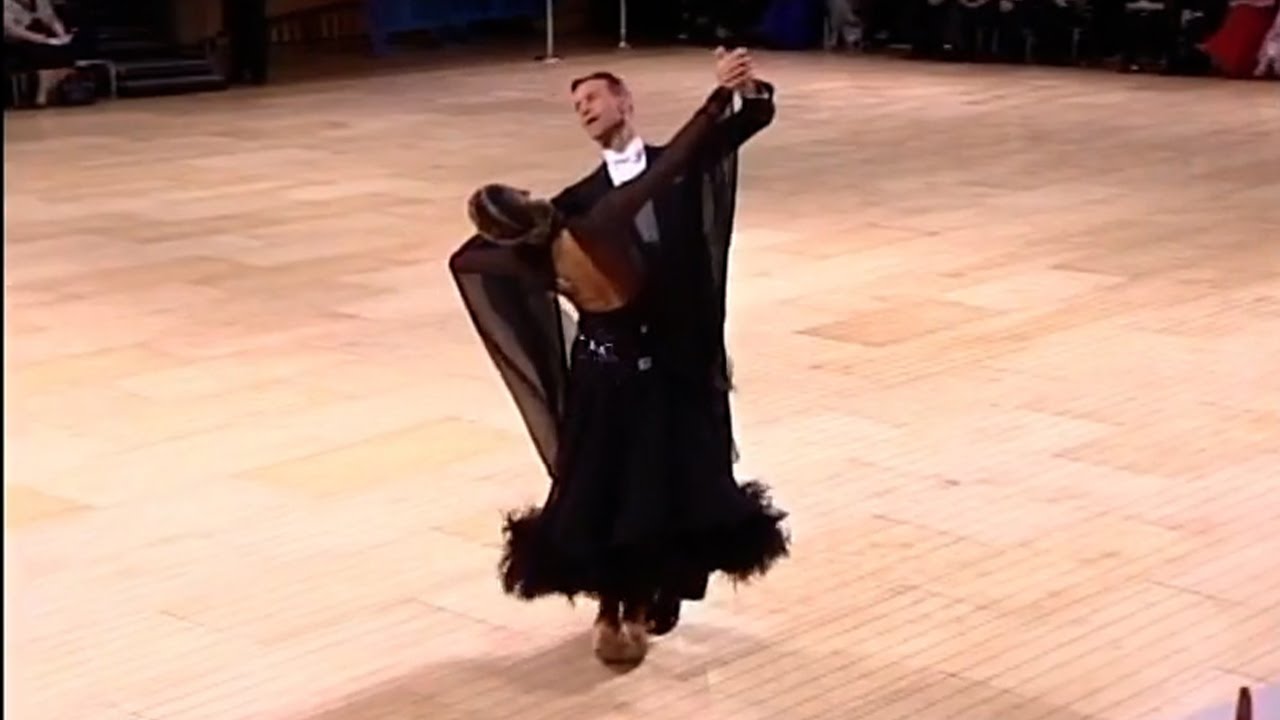 Mirko Gozzoli & Edita Daniute | UK Open Professional Ballroom 2011 ...