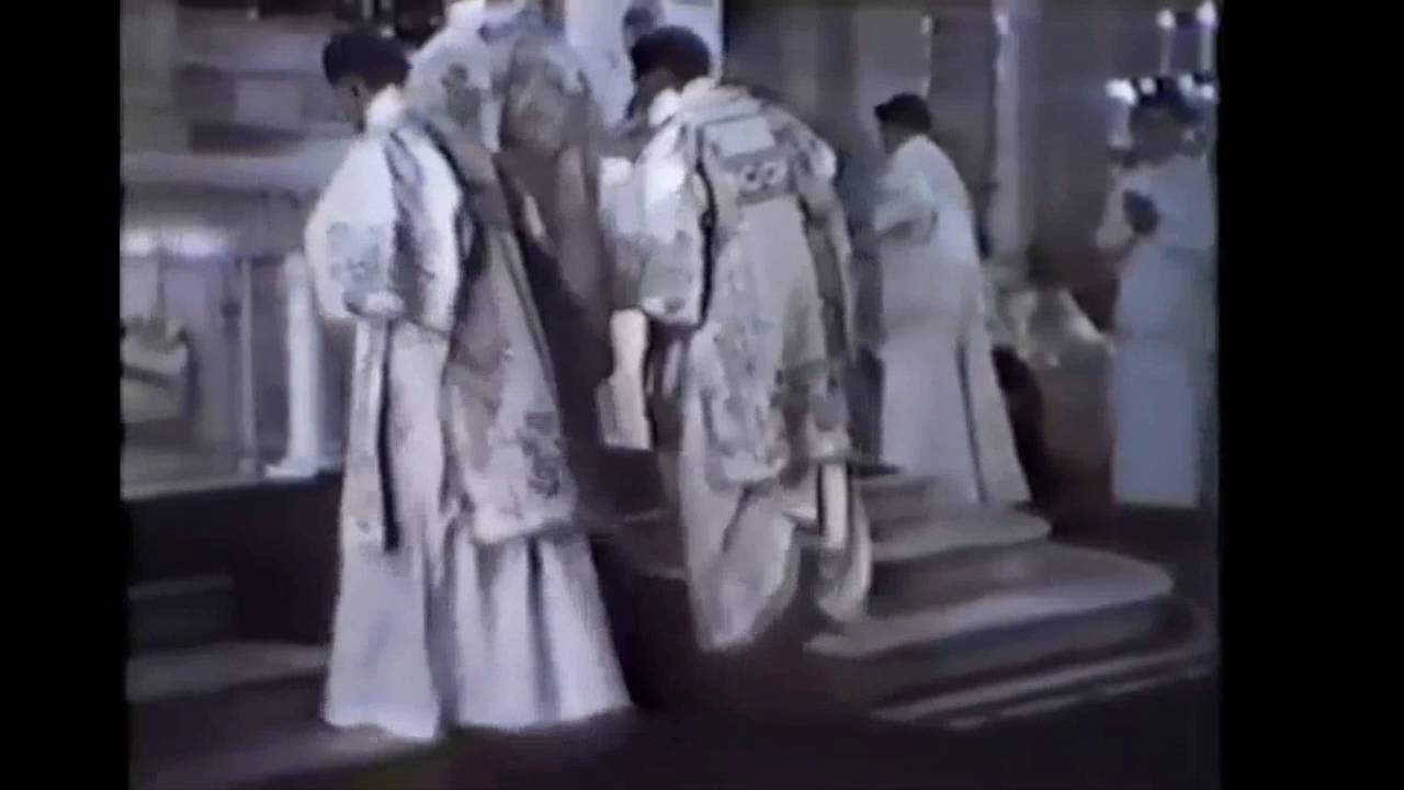 The deep crisis of faith within the Catholic Church - YouTube