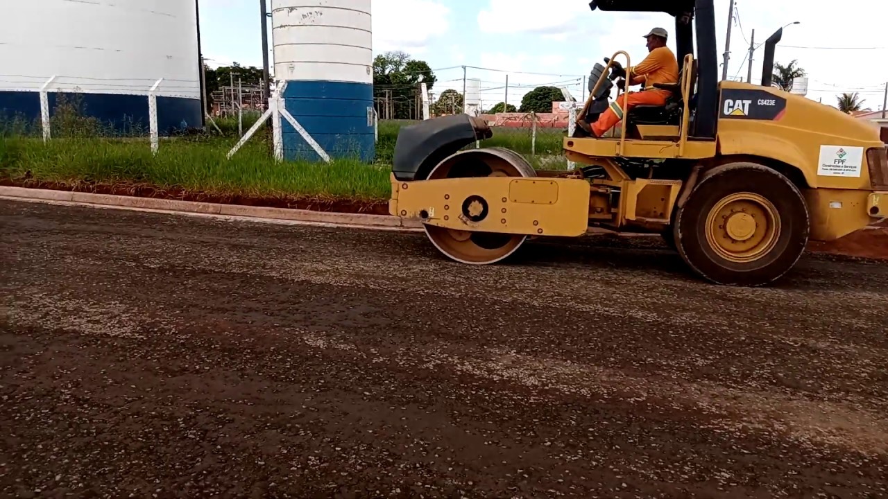 Base de Bica corrida - Construção de pavimento - YouTube