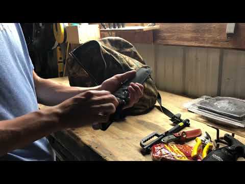 Hunting Backpack Dump | What I carry on deer season. - YouTube