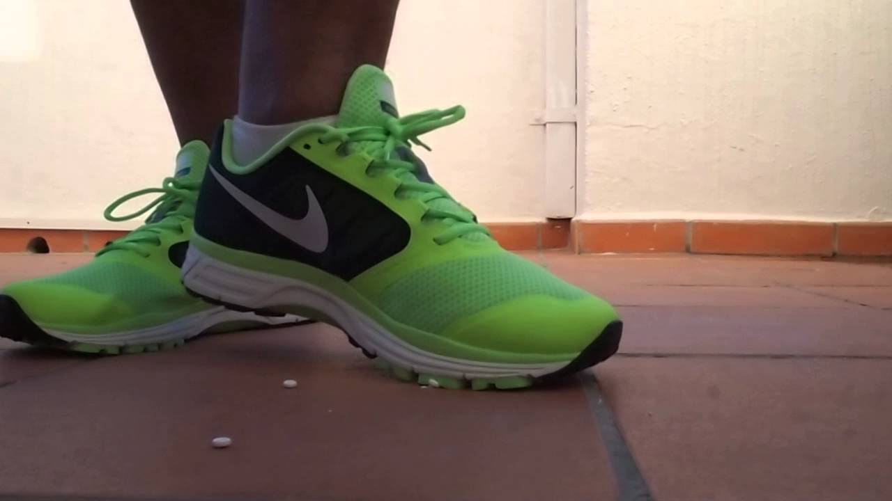 Nike Air Vomero vs Tablets - YouTube