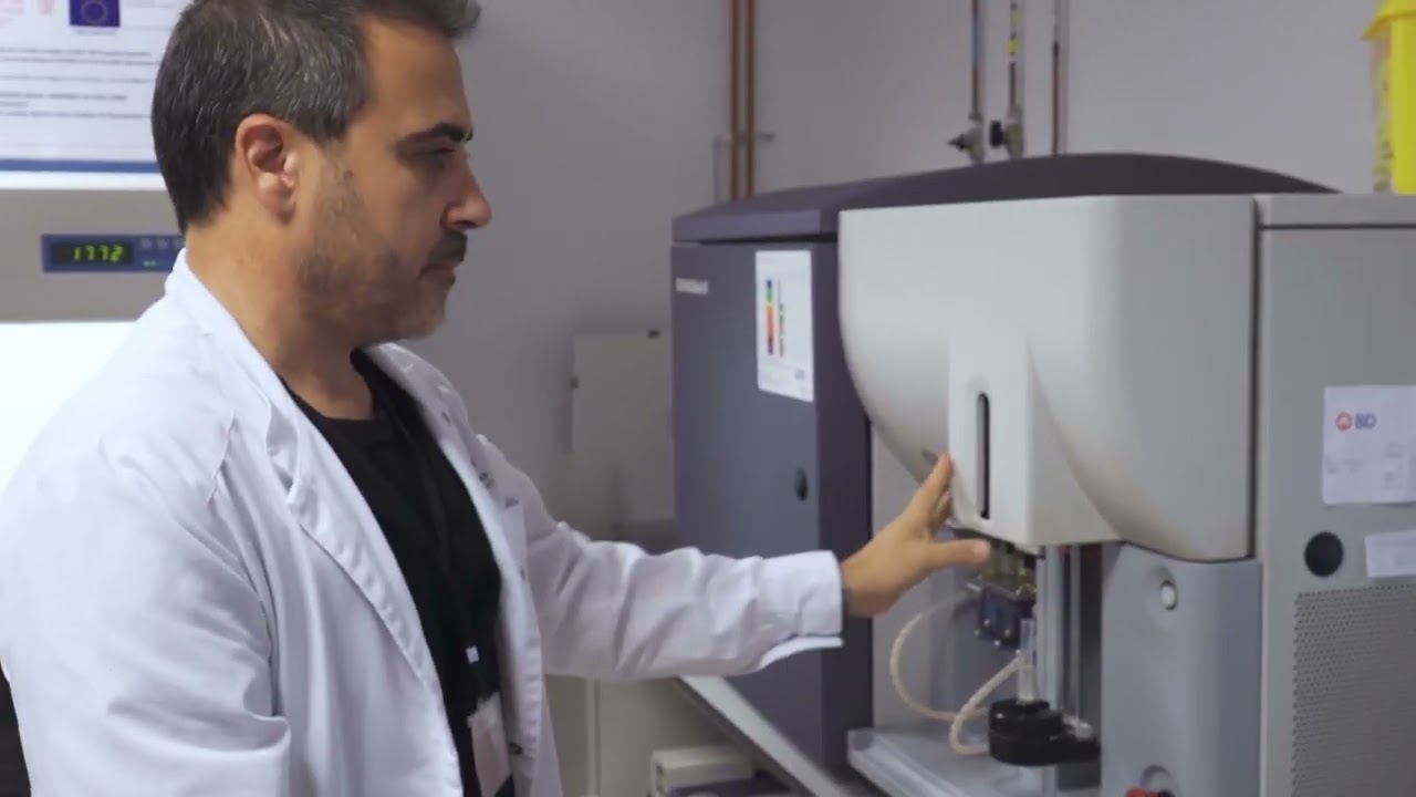 Citómetro de flujo BD FACS Aria III - YouTube