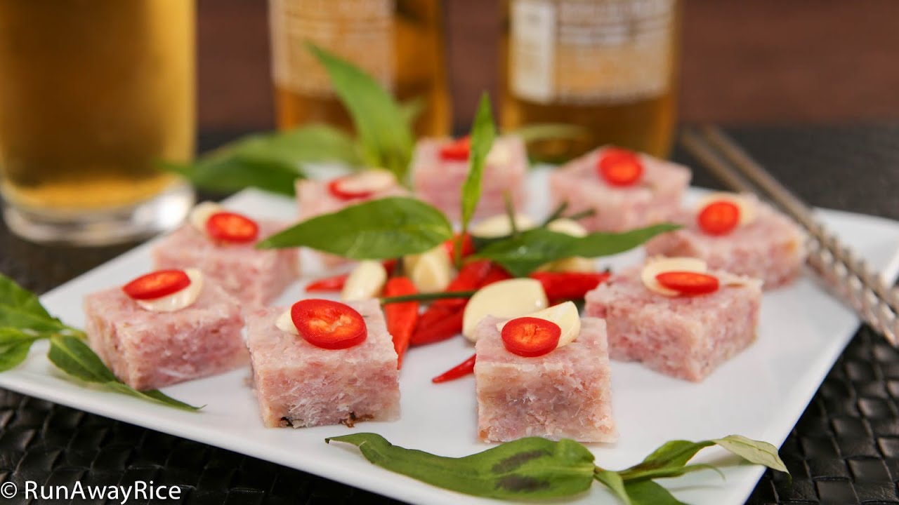 Shortcut Cured/Fermented Pork (Nem Chua) - YouTube