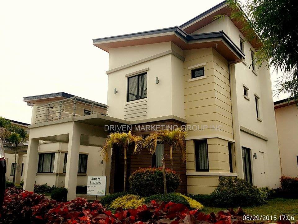 LIPA CITY: SENTRINA - AMARA EXPANDED MODEL HOUSE WITH ATTIC - YouTube