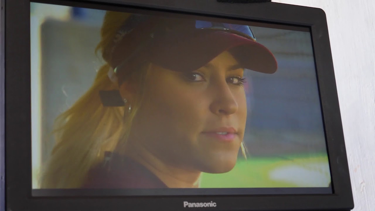 ESPN Shoot | WCWS | Softball - YouTube