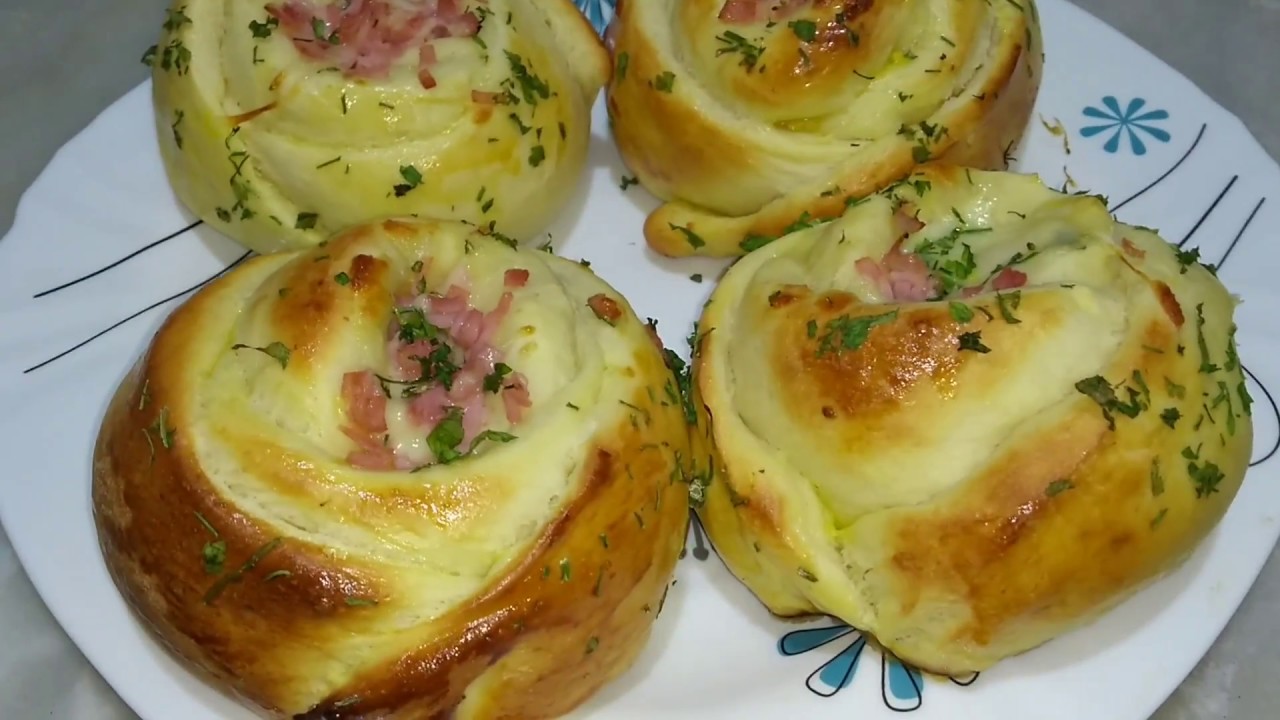 SALGADOS ASSADO COM MASSA DE BATATA RECHIADO COM QUEIJO É PRESUNTO ...