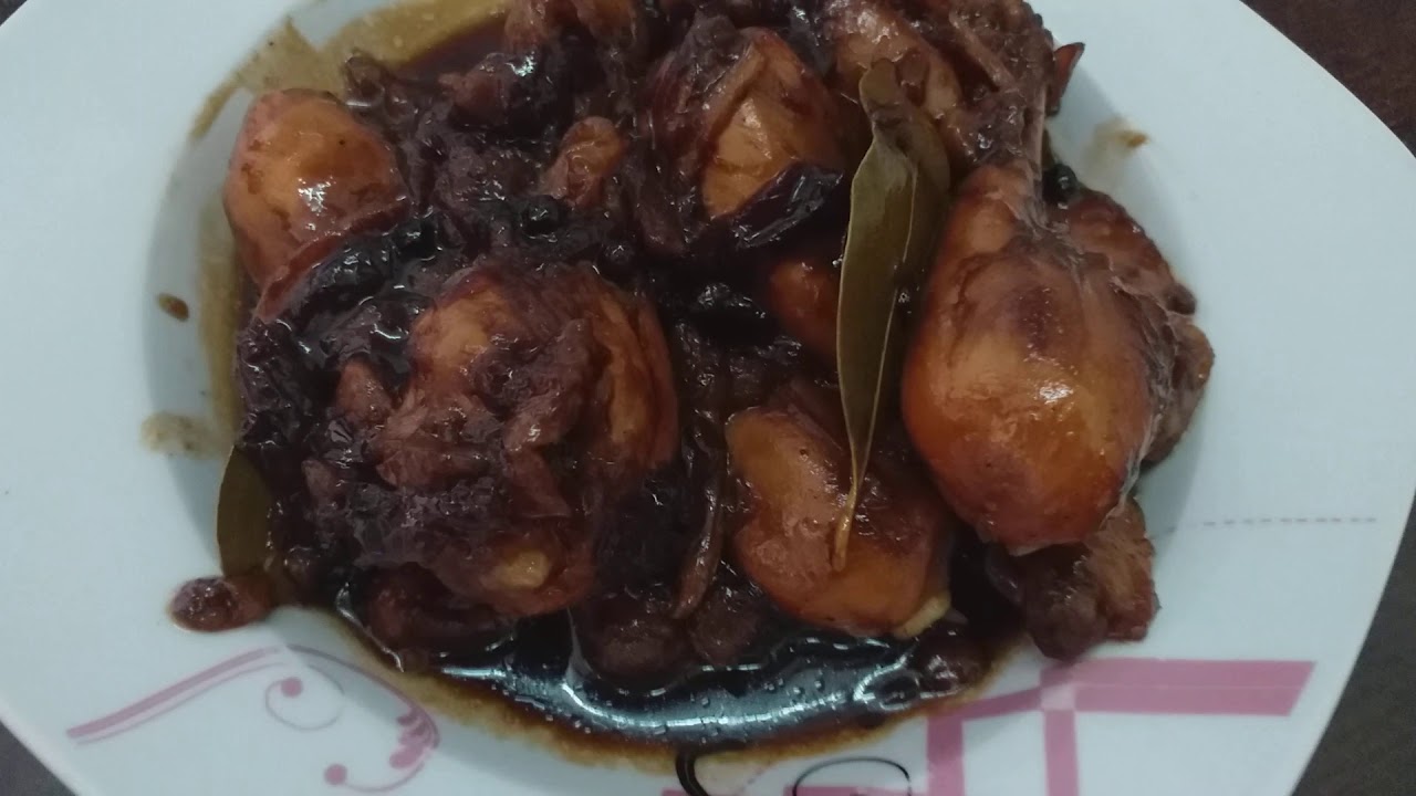 LETS EAT CHICKEN ADOBO - YouTube