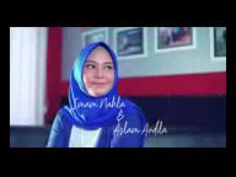 Adek Jilbab Biru cover Band Oyabo - YouTube