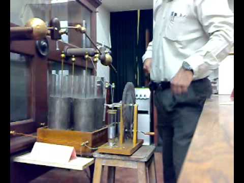 Toepler-Holtz Máquina valiosa - YouTube