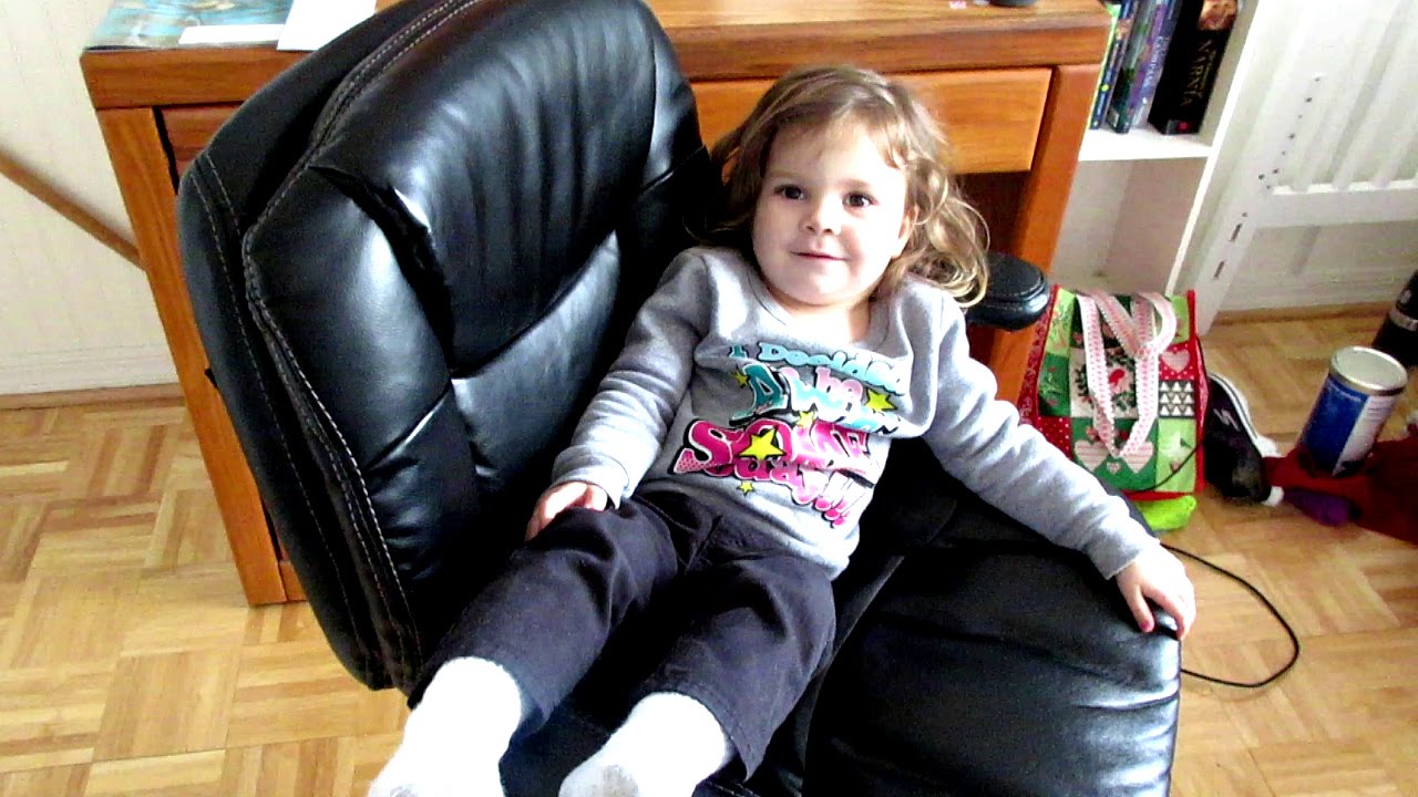 LEARNING FRENCH & HOWLING LIKE A DOG - YouTube