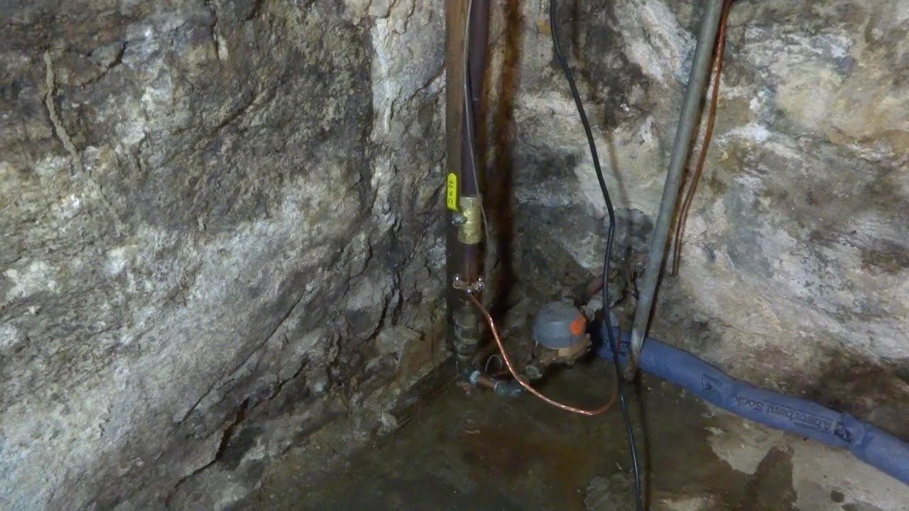 ADDED NEW BALL VALVE ON HOUSE SIDE OF WATER METER - YouTube