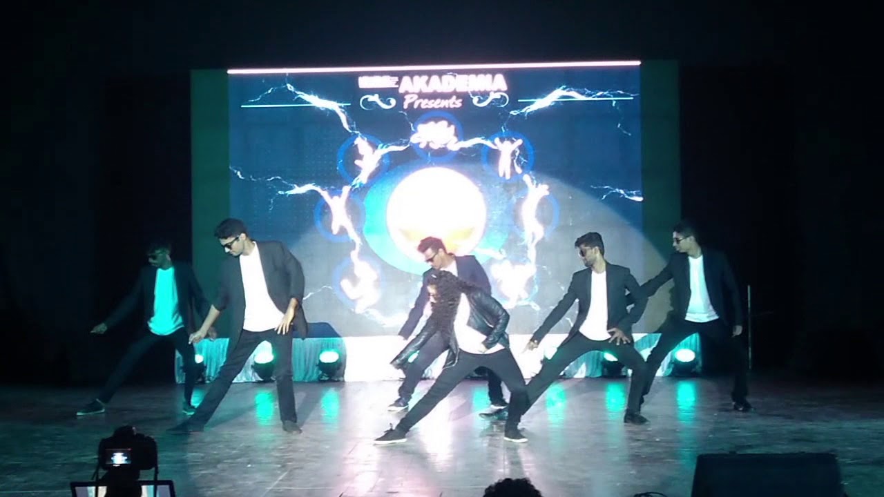 The Official Aftermovie of "SPOORTHI 2017". | IEIBS Akademia - YouTube