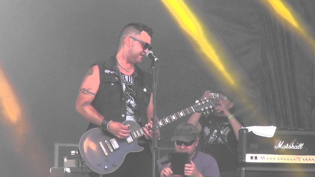Capitaine Révolte - Jardinfernal ... Live @ Montebello Rockfest - YouTube