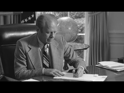 Gerald Ford: Stürze (1974 – 1977)